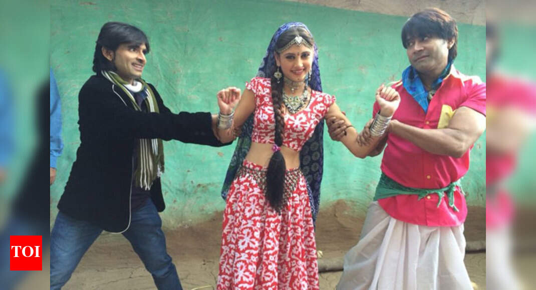 Marjina spotted shooting in Dakor | Gujarati Movie News - Times of India