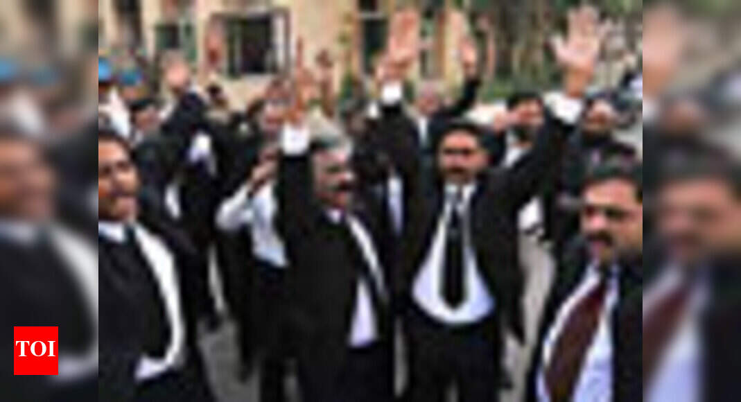 It's a new kind of `rat'h race - Times of India