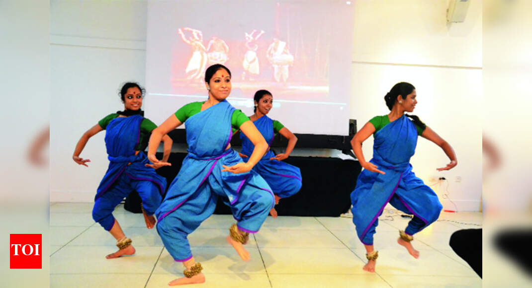 Dance enthusiasts gathered at Max Mueller Bhavan in Delhi | Events ...