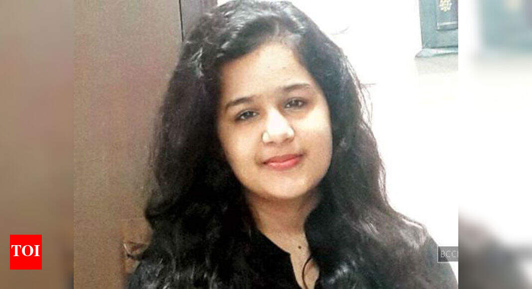 JD Majethia’s daughter debuts in his comedy show - Times of India