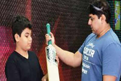 Cyrus Broacha bonds with son over cricket - Times of India