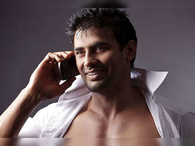 Sangram Singh goes live for fans - Times of India