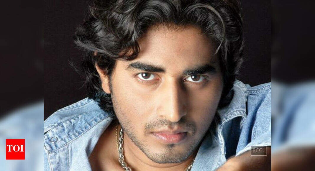 Why Yash Sinha worked closely with a crime reporter? - Times of India