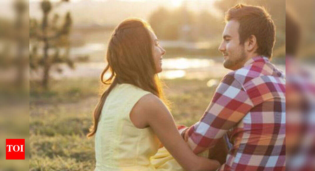 5 pocket-friendly date ideas - Times of India