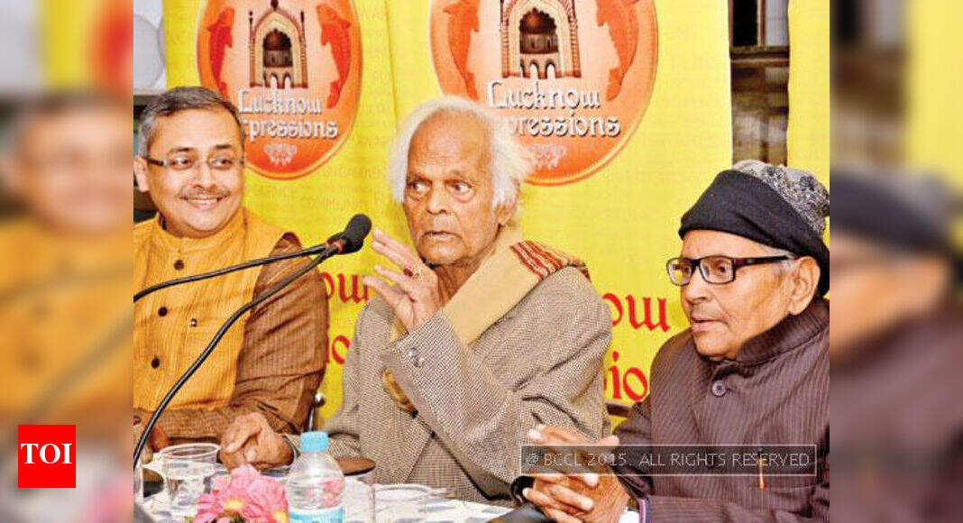 Litterateurs enjoy Hasya Vyang Kavita Goshthhi at the good Ol’ Coffee ...