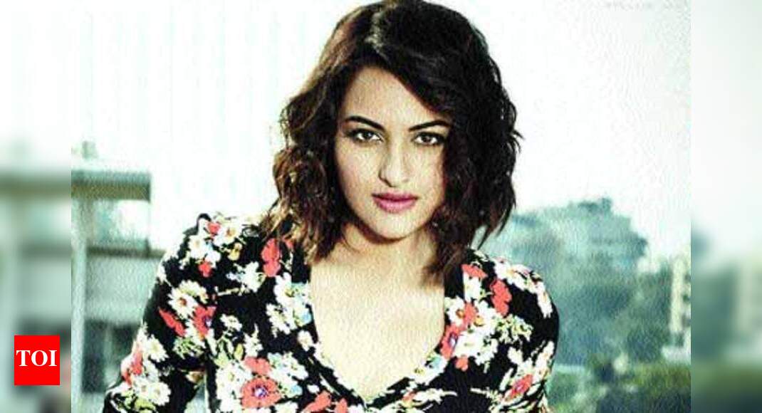 Bollywood babes break convention with short hair - Times of India