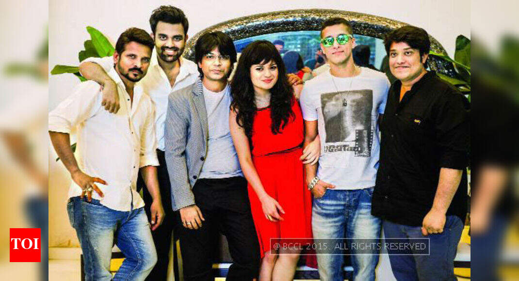 10 popular singers to perform together on stage | Hindi Movie News ...