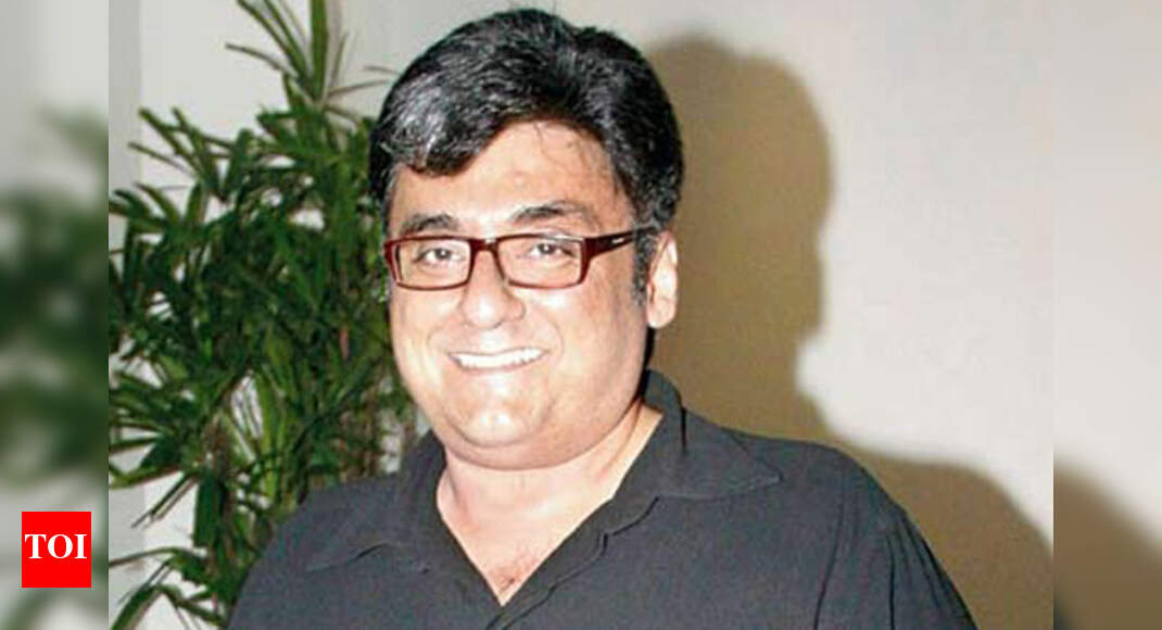 Fahad Samar launches his second novel titled ‘Flash Point’ | Hindi ...