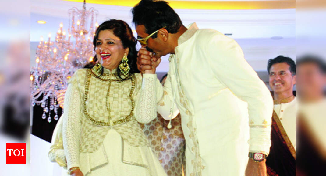 Pawan Sachdeva hosted a fashion show as a part of the Millionaire Asia ...