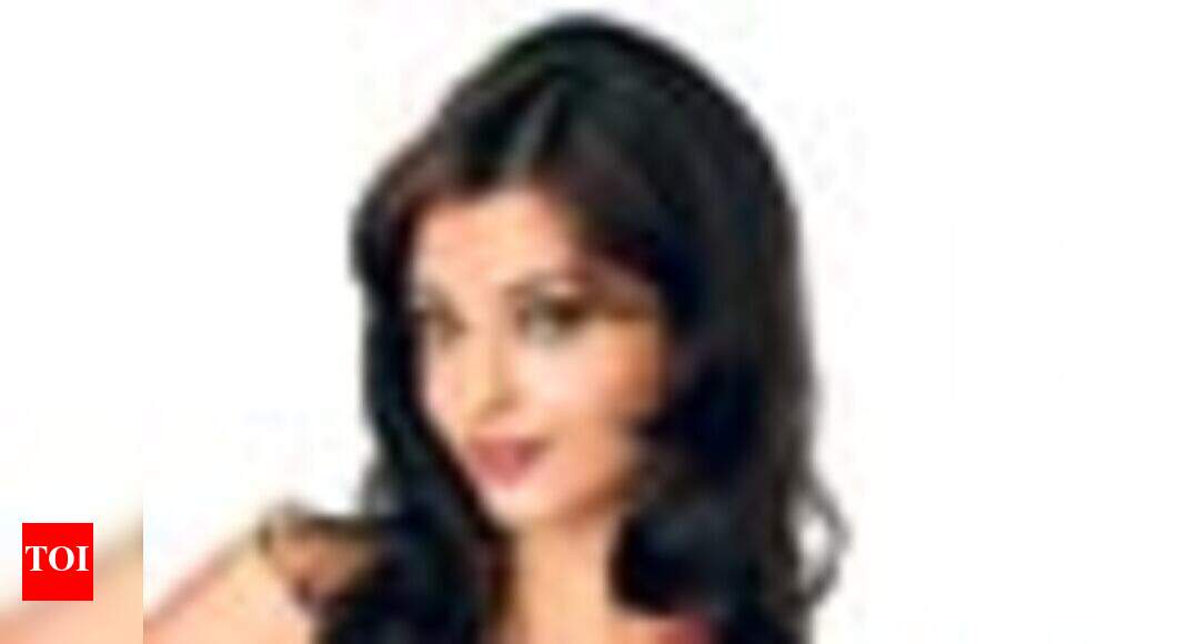 Ash perfects her dancing steps | Hindi Movie News - Times of India