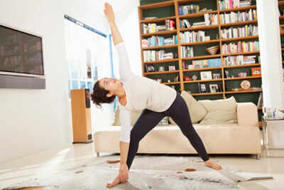 Slap and stretch to heal oneself! - Times of India