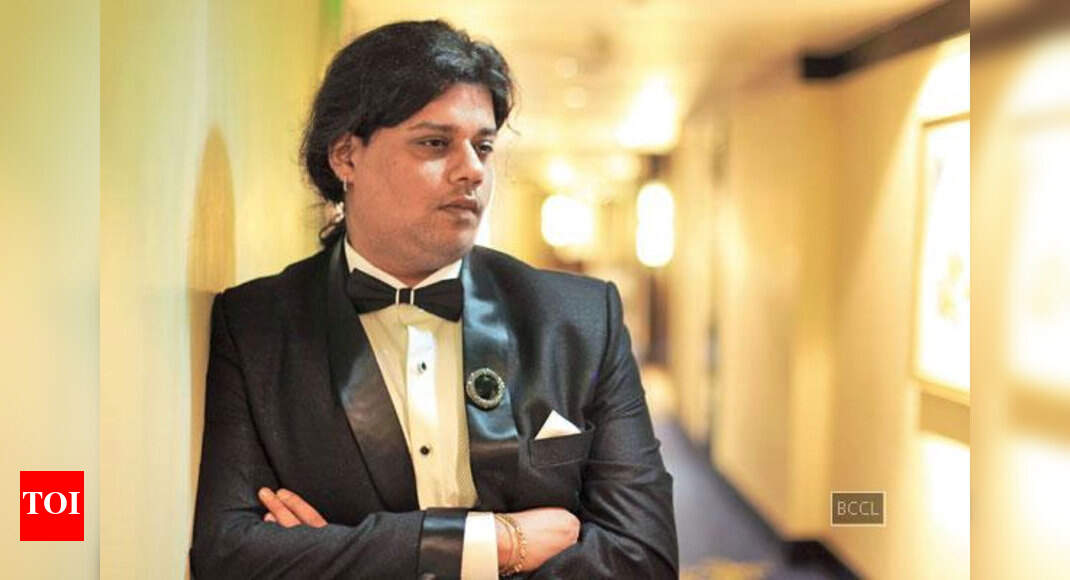 Hariharanâ s son Akshay debuts as a composer with 'Black Home' | Hindi ...