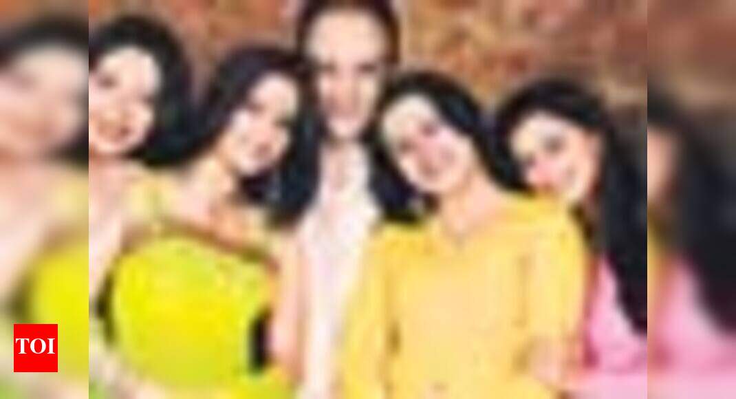 Scriptwriters complete 1,000 episodes! - Times of India