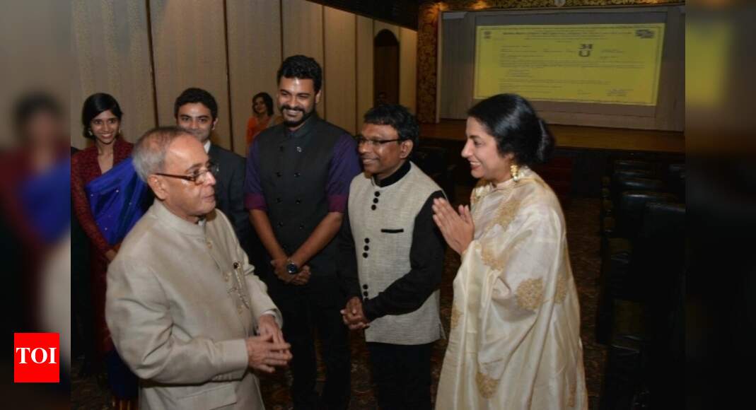 Ramesh Vinayakam meets the President | Tamil Movie News - Times of India