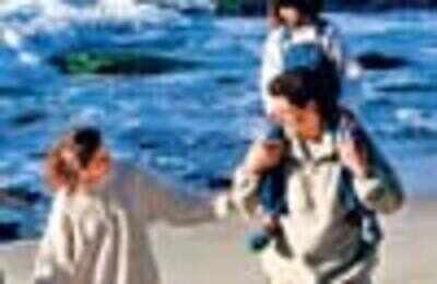 Job making you a long-distance dad? - Times of India