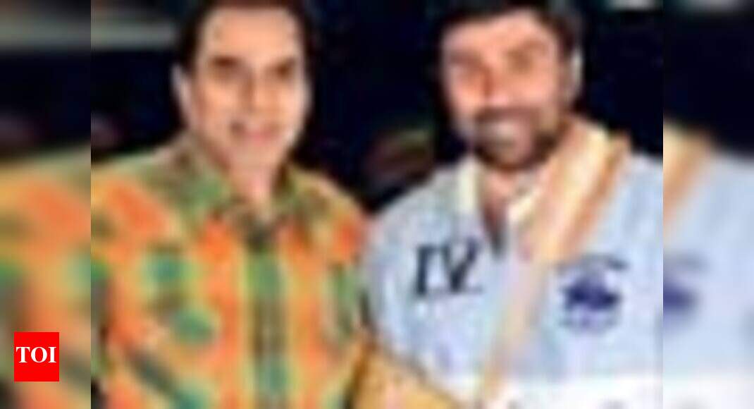 Dharmendra is not brand conscious | Hindi Movie News - Times of India