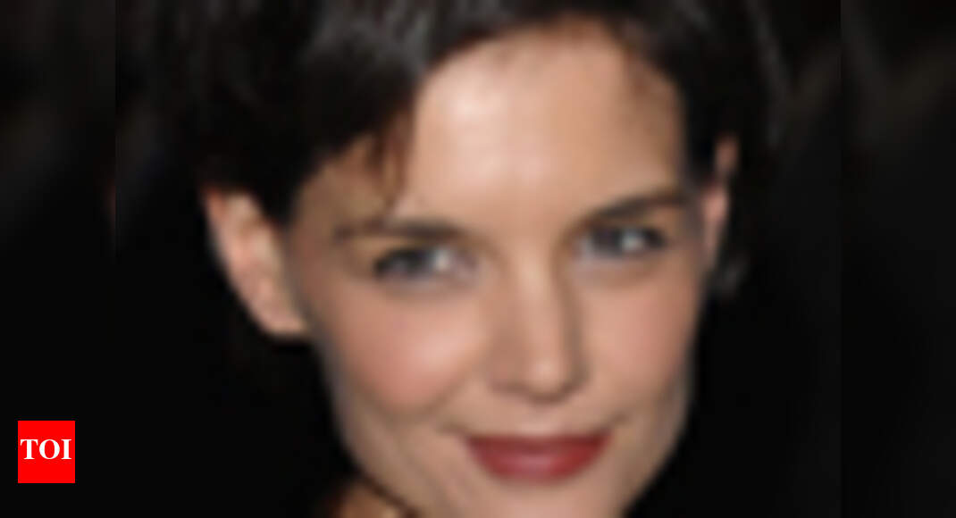 Holmes to appear on reality show | English Movie News - Times of India