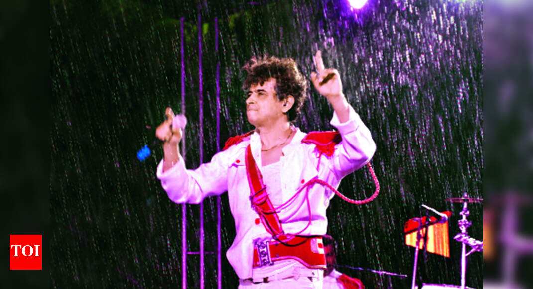 Euphoria band performs in Indore | Events Movie News - Times of India