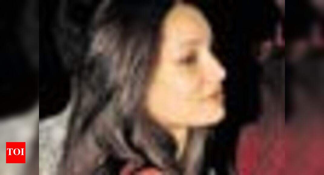 People dance to DJ Amit & Amir's beats | Events Movie News - Times of India