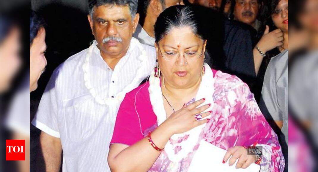 CM Vasundhara Raje attends the Fashion show in Rajashtan | Events Movie ...