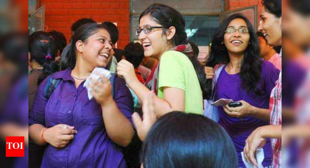 Police step up security of girls in Delhi University - Times of India