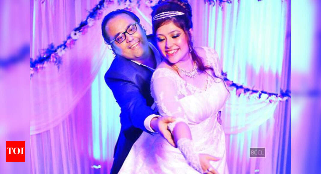 Gaurav and Neha Mehra celebrate 10th anniversary at Peppers at The ...