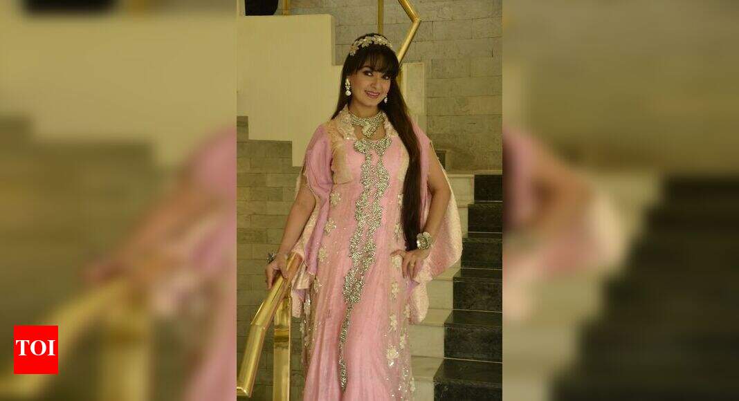 Dhollywood films need better promotion: Sharmilee Raj | Gujarati Movie ...