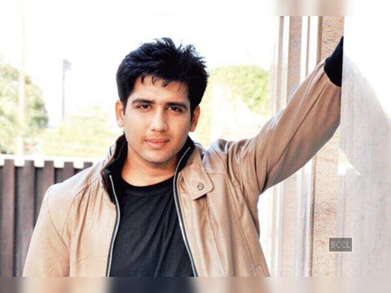 Zee Tv: TV actor Neeraj Goswami visits Indore and Bhopal in the same ...