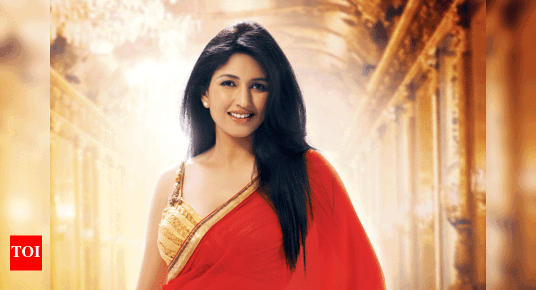 Deepti is back with a silent romcom - Times of India