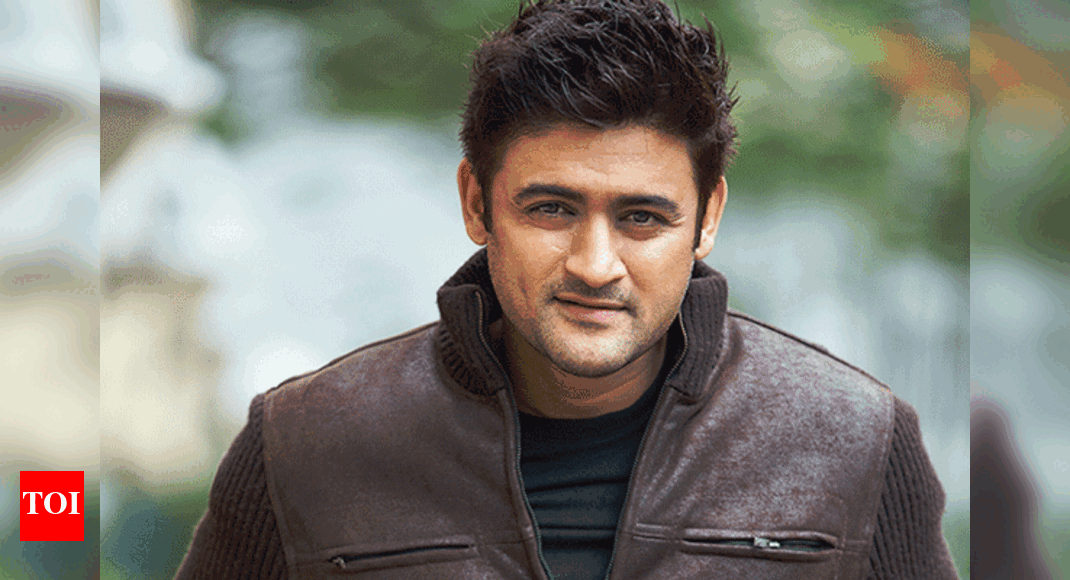 Manav steps into Ashish’s shoes - Times of India