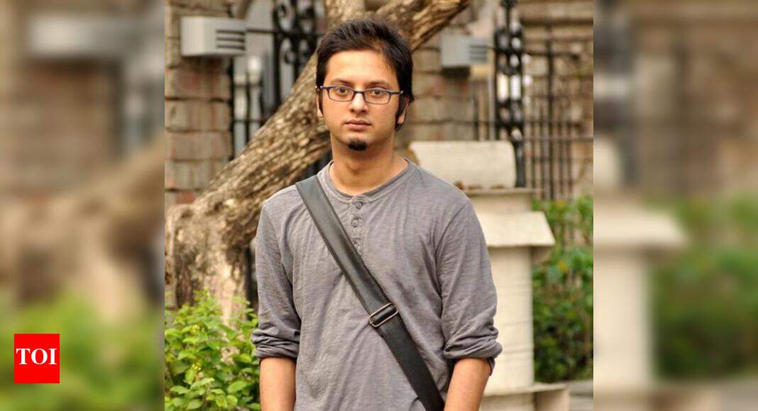 Mainak Bhaumik to debut as a theatre director in October | Bengali ...