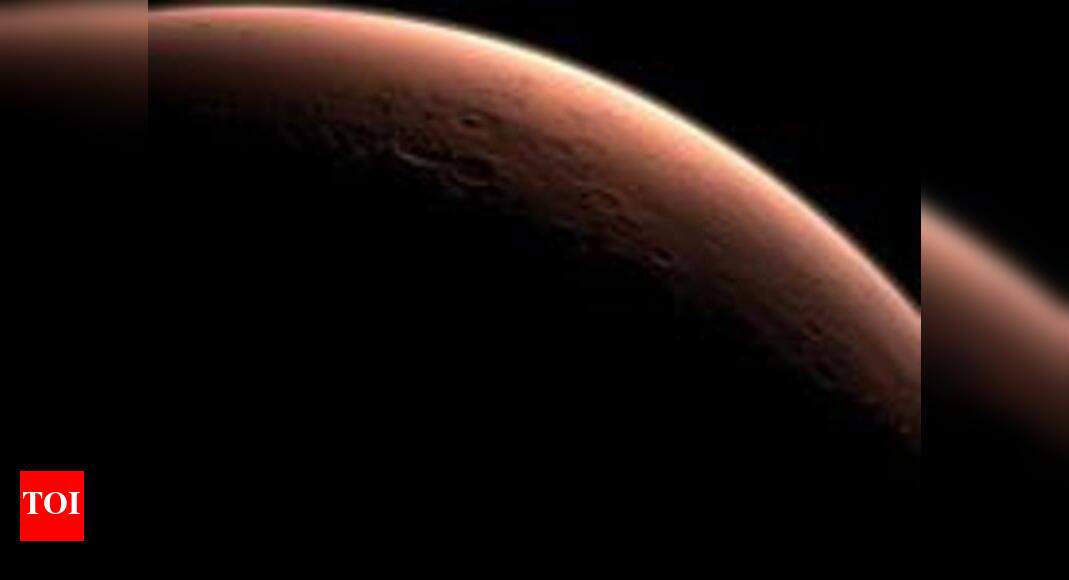 Glass found on Mars hints at signs of past life - Times of India