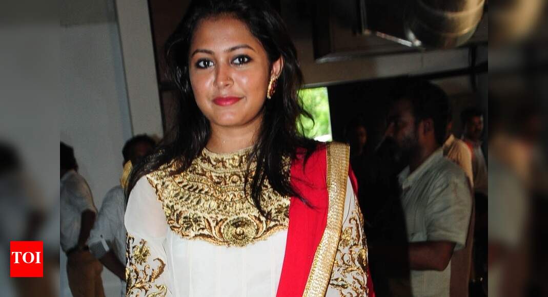 Meera Nair spotted at the movie launch of Varal in Kochi | Events Movie ...