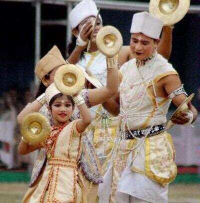 Sahitya Sabha for unity of ‘greater Assamese society’ - Times of India