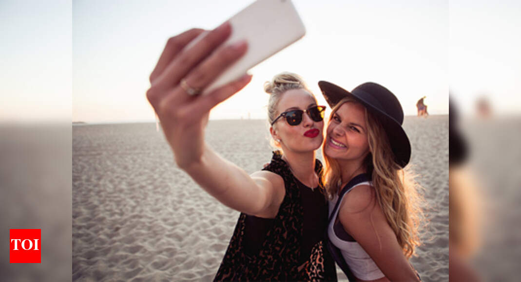 How to click the best selfies - Times of India