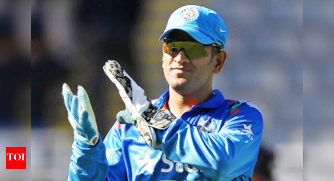 MS Dhoni boost for Men in Blue in Dhaka | New Zealand in India 2016 ...