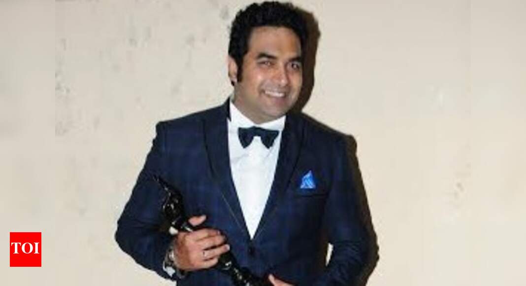 Gopi Sunder wins best music director award at Filmfare Awards (South ...