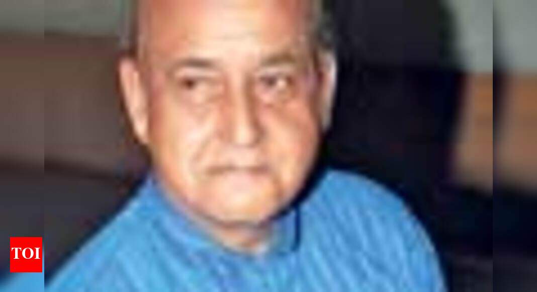 Stars go missing at Mallick Bari's premiere | Hindi Movie News - Times ...