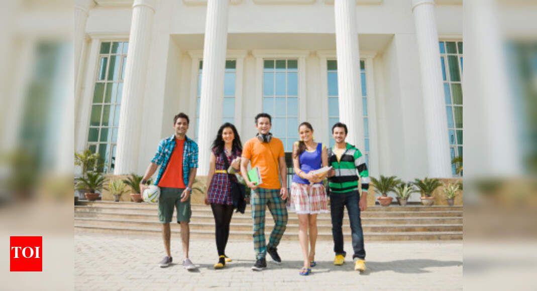 A handy checklist for your first day in college - Times of India