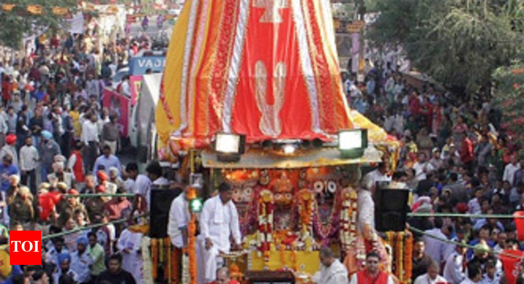 Two dead in stampede during Puri rath yatra | India News - Times of India