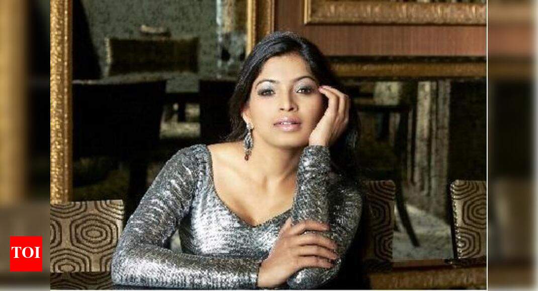 Sanchita, Azhar in AR Raihanah's debut production | Tamil Movie News ...