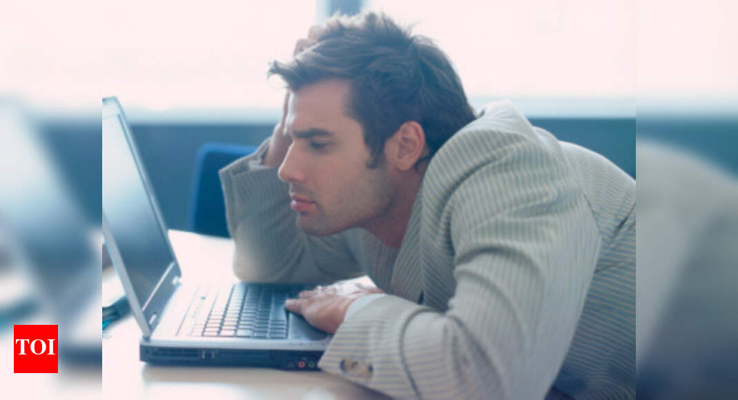 12 mindless office habits that makes you unhealthy - Times of India