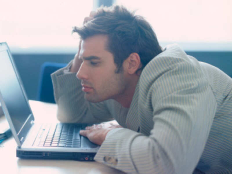 12 mindless office habits that makes you unhealthy - Times of India