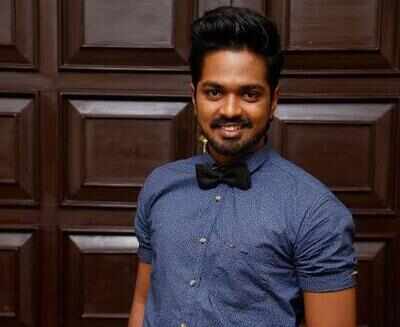 Praveen does a Rajinikanth | Tamil Movie News - Times of India