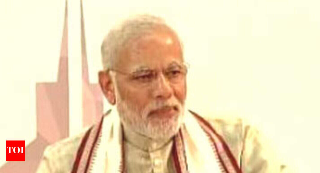 PM Narendra Modi thanks UAE for allotting plot for temple - Times of India