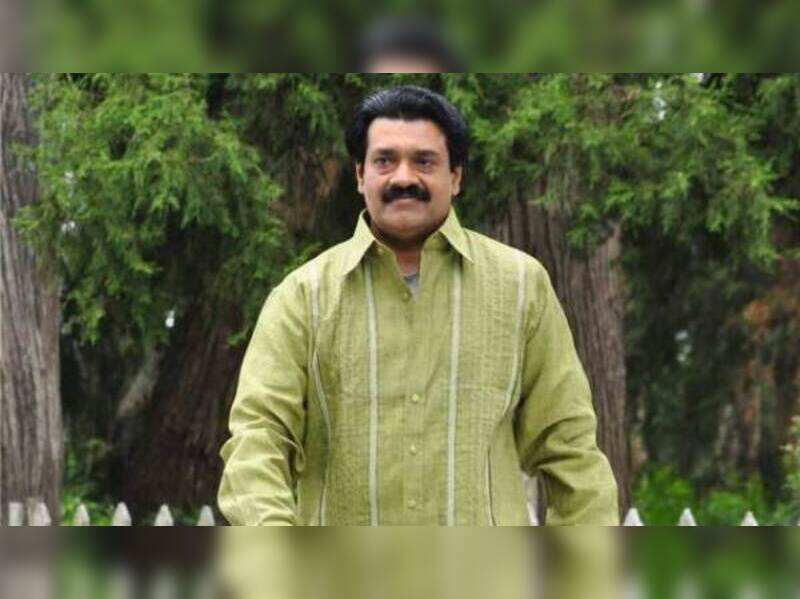 Shankar upcoming: Actor Shankar on MediaOne TV for Onam - Times of India