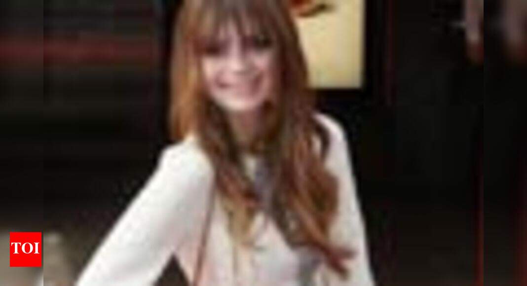 Mischa heading for another breakdown? | English Movie News - Times of India