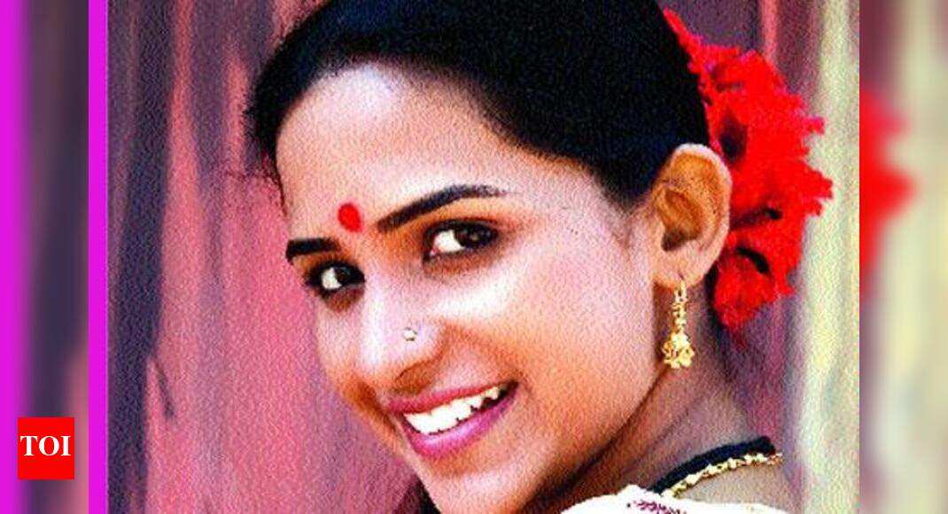 I want to do masala films: Veena Jamkar | Marathi Movie News - Times of ...