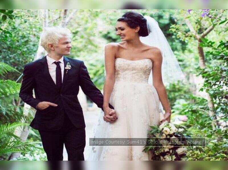 Deryck Whibley marries Ariana Cooper | English Movie News - Times of India