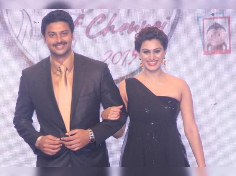 Srikanth and his wife Vandana were spotted at the Grand Finale of Spinz ...